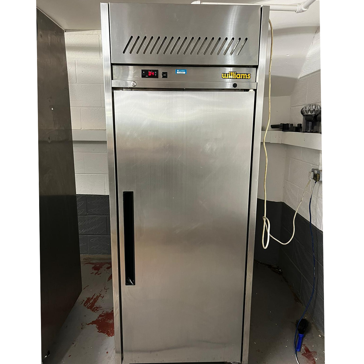 Williams Single Door Upright Fridge - Refurbished – Caterzone